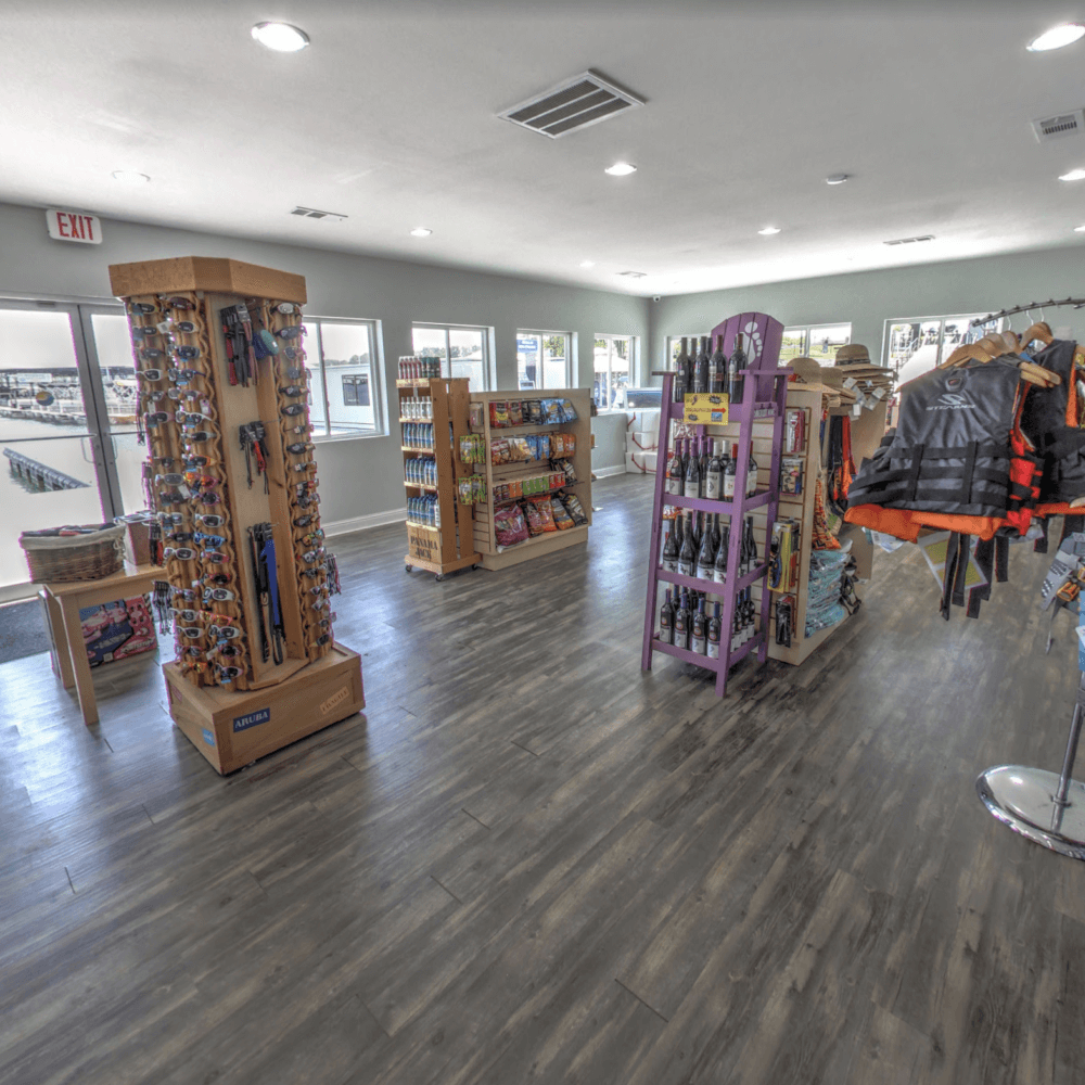 Waterfront Restaurant & Ship Store, Lake Lanier | Holiday Marina